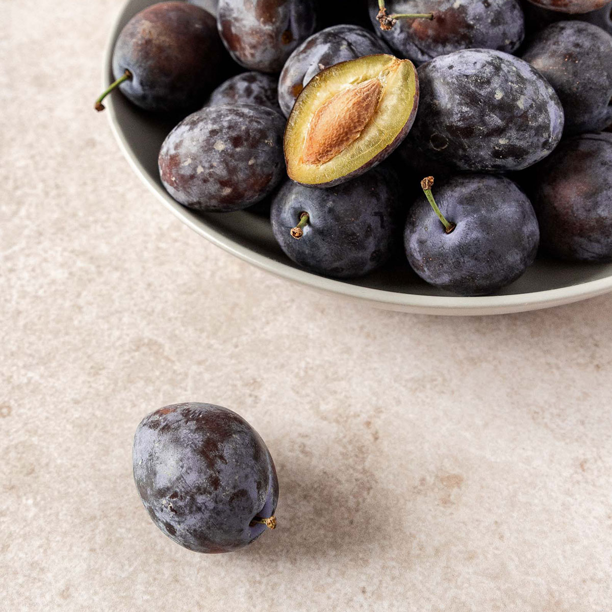 Seasonal Produce: Plums - Encore & More