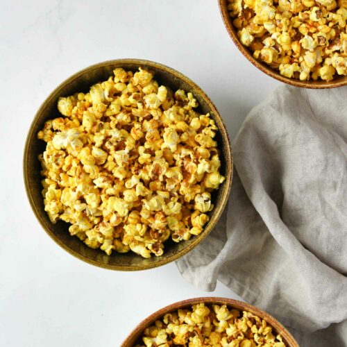 Spicy Curry Turmeric Popcorn - Encore & More