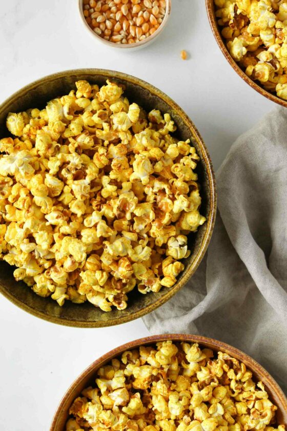 Spicy Curry Turmeric Popcorn - Encore & More